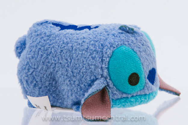 Stitch (Stitch Summer) at Tsum Tsum Central