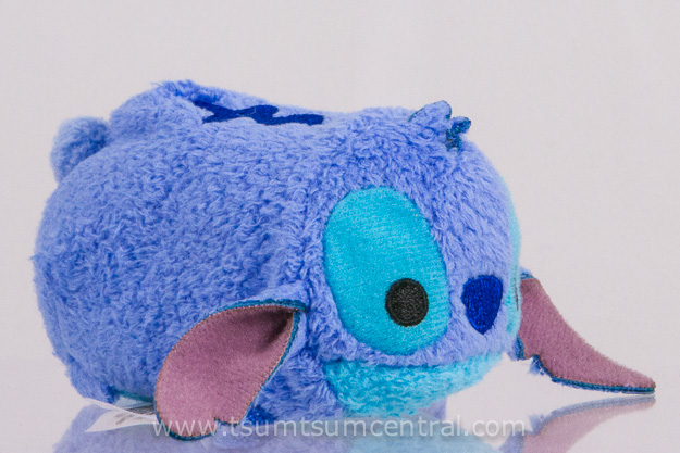 Stitch (Stitch Summer) at Tsum Tsum Central